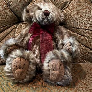 Charlie Bears | Other | Charlie Bears Reddy Cf25346 2021 Keeper Of The ...